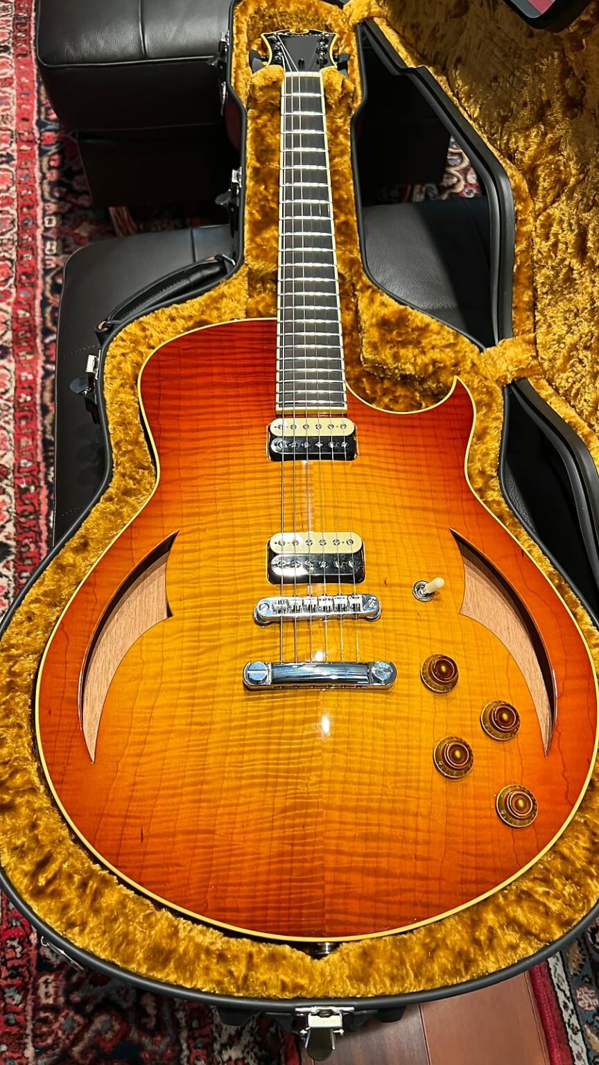 Marchione 59 Semi Hollow Body Sunburst - SonoTone Strings